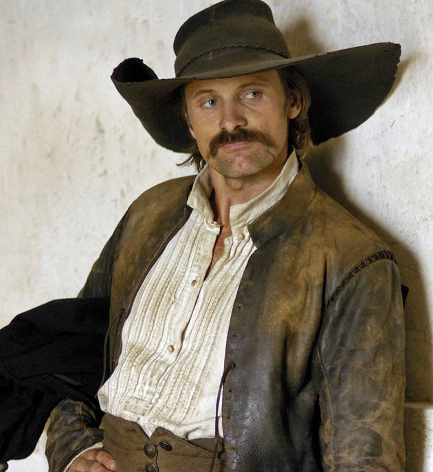 A favor del doblaje, por Travis | Cuatro amiguetes y unas jarras